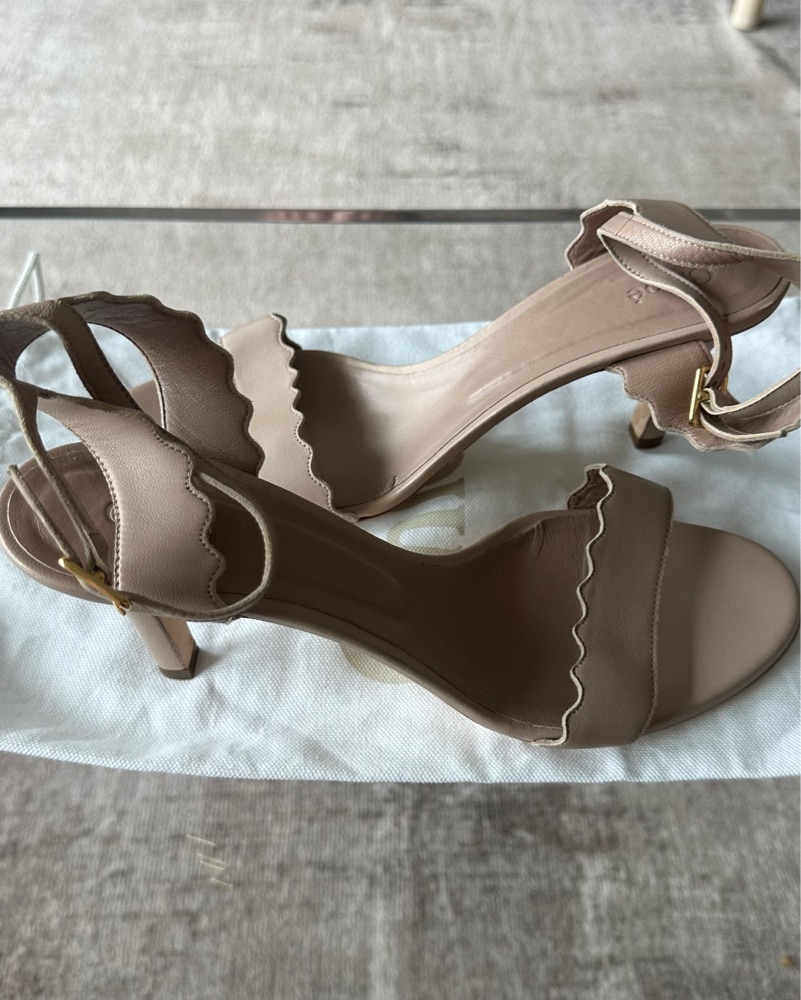 Chloe - Leather Scalloped Accent Sandal | Pickle