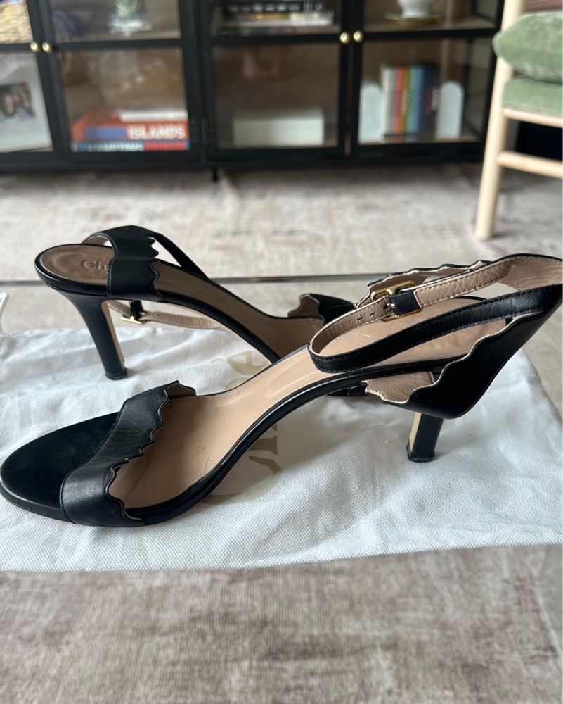 Chloe - Leather Scalloped Accent Sandal | Pickle